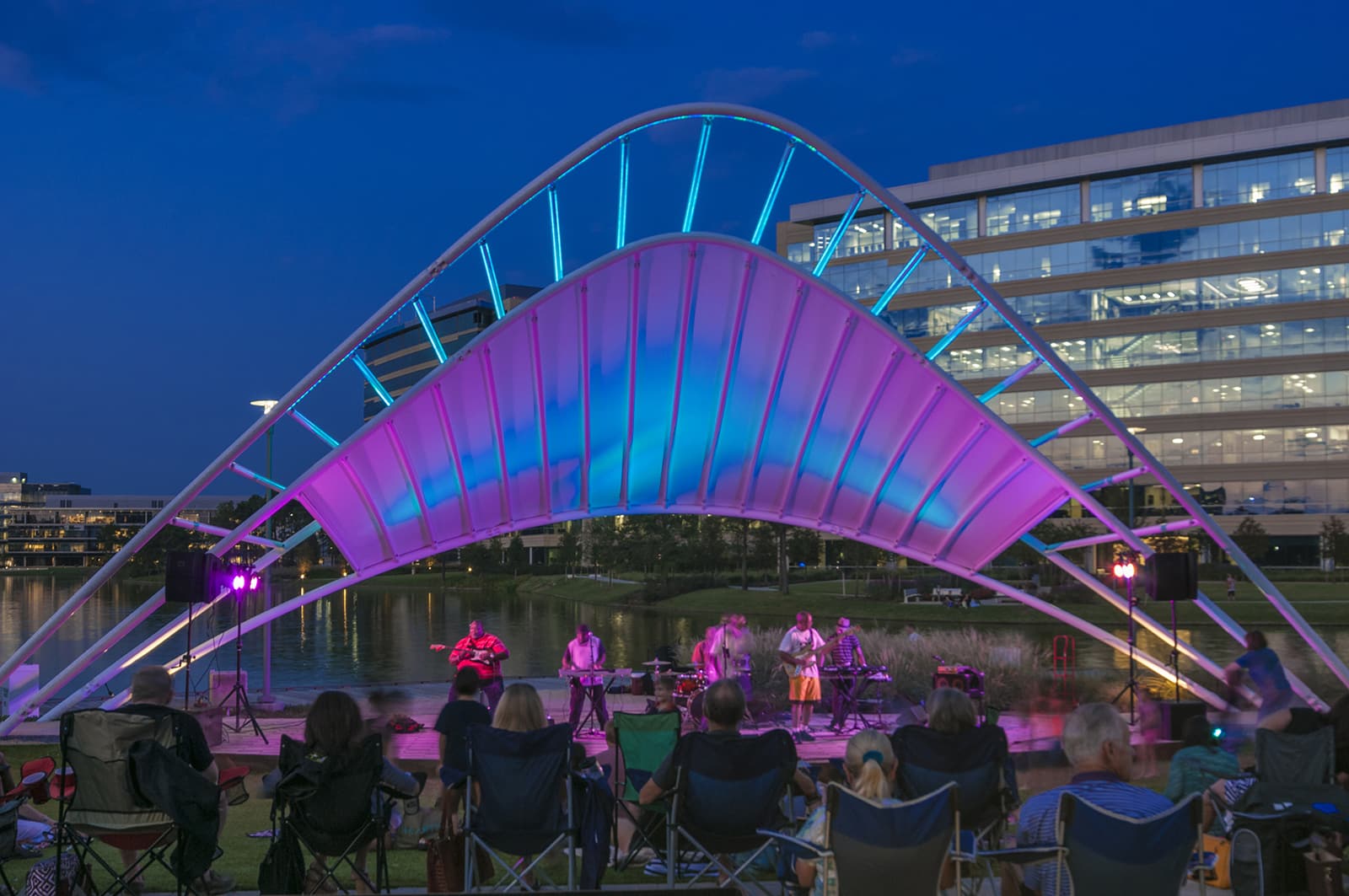 Acrobática Arrives | The Woodlands