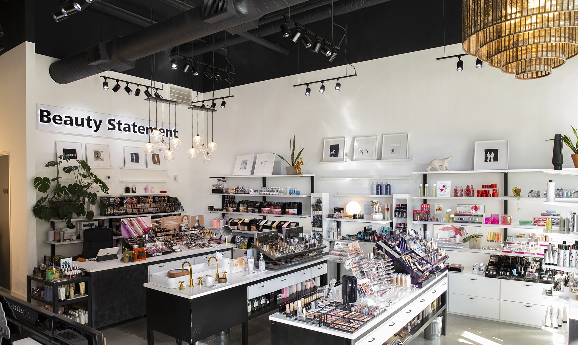 Glamour Girls | The Woodlands