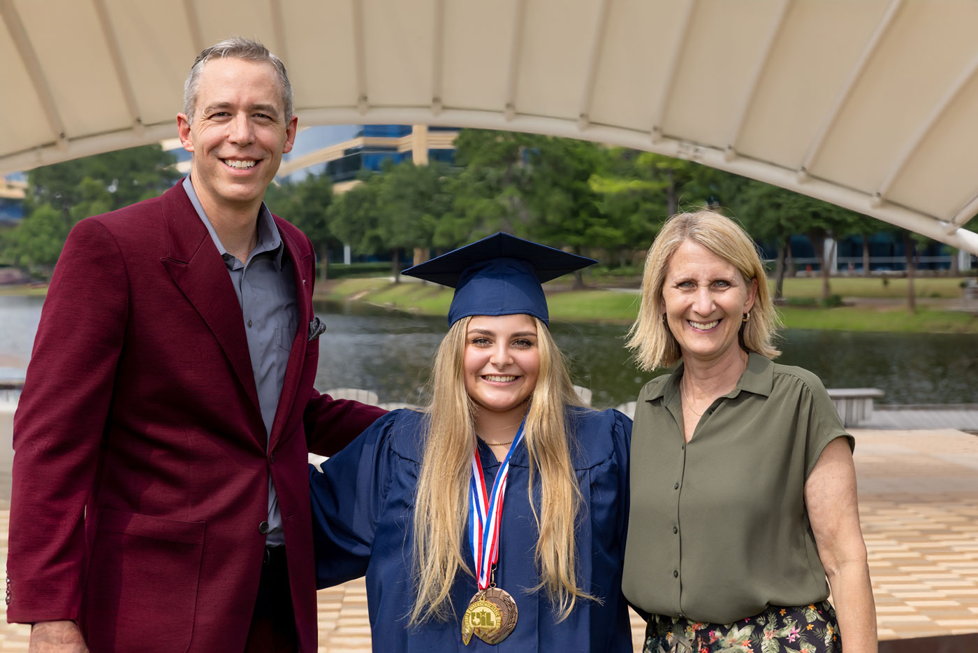 Scholarships Awarded in The Woodlands from Howard Hughes Executive Club ...